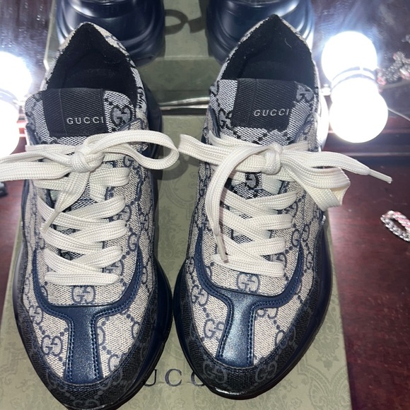 Gucci | Shoes | I Am Selling These Gucci Shoes Brand New Still Got The ...